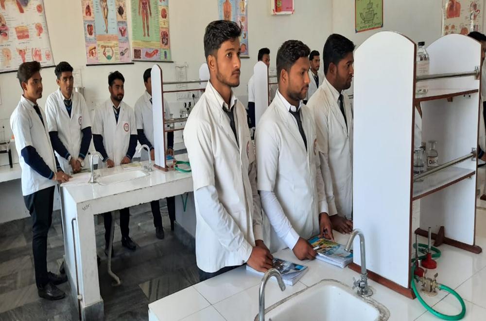 Mahendra-Gayatri College Of Pharmacy